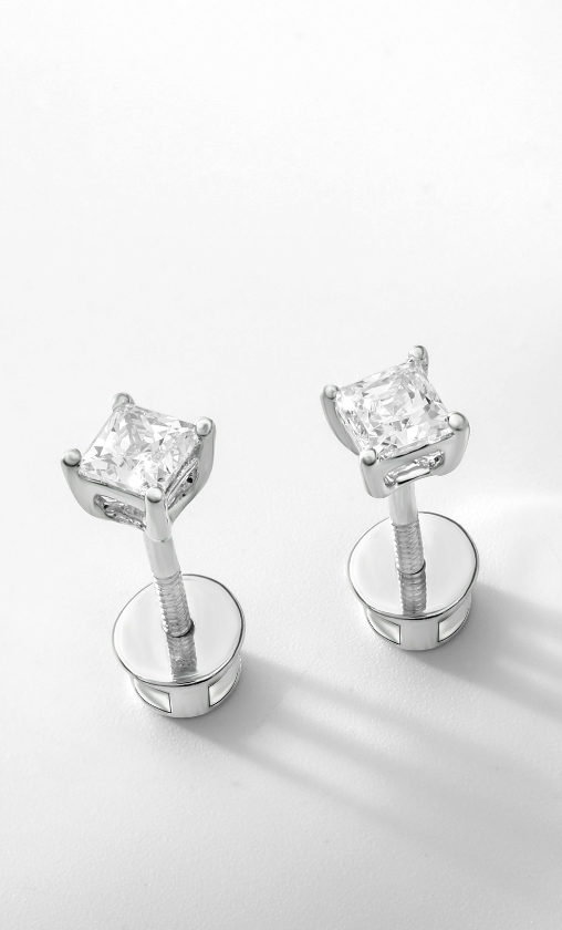 Lab Grown vs Natural - Labodiamonds